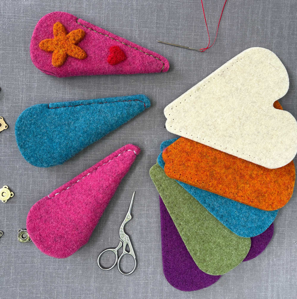 Make Your Own Scissors Case in thick wool felt - DIY project – Joe's Toes