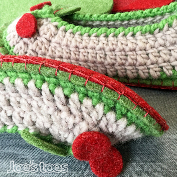 Joe's Toes Cherry Crochet Slipper kit - UK adults 1-14