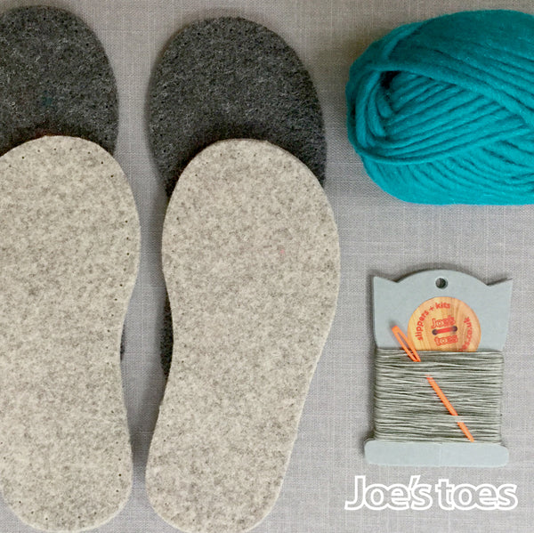 Joe's Toes Kid's Crossover Slipper Knit Kit with Pure Wool Yarn